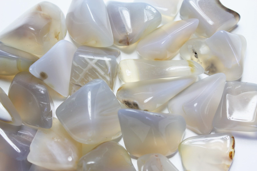 45-60 mm Icy Agate Tumbled Stones